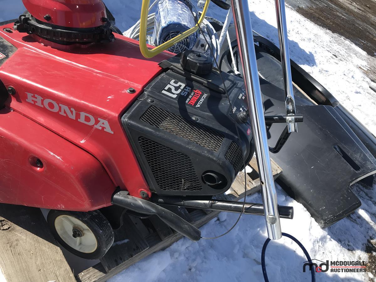 Honda HS 521 4-Stroke Snow Blower